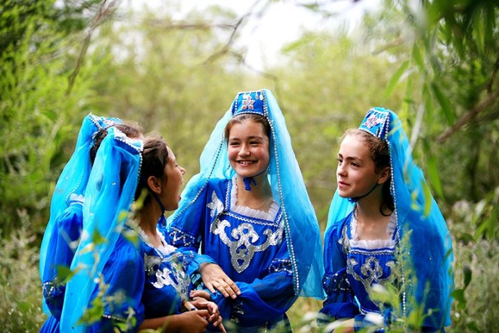 The Tatar People 塔塔尔族 - WentChina
